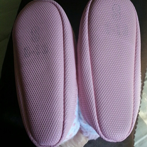 Shoes | Girls Slippers | Poshmark